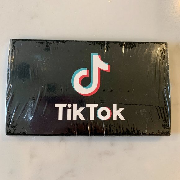 Tik Tok | Bags | Tik Tok Fanny Pack With Tik Tok Chewing Gum Brand New ...